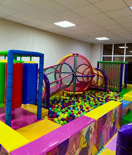 Oyun alanı Непоседы, Hadyjensk, foto