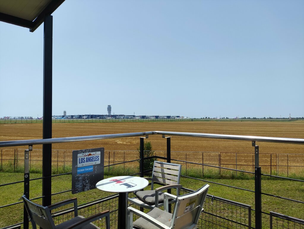 Kafe Pista 011, Dünya, foto