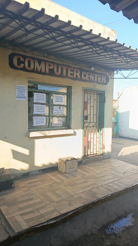 Bilgisayar aksesuarları Computer center, Lusaka, foto