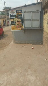 Hambúrgueria (Luanda, Rua Cidade de Viena de Castelo), fast food  Loanda'dan