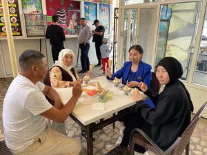 Муслима кафеси (Lenin Street No:73, Kara-Suu), kafe  Oş İli'nden