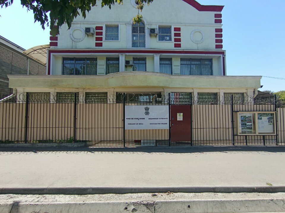Büyükelçilikler ve konsolosluklar Embassy of India, Bişkek, foto