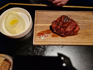 Groza (Mira Avenue No:4Б), restoran  Kostroma'dan