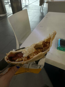 CheburekMe (Zavelichenskaya ulitsa No:23, derevnya Borisovichi), fast food  Pskovskaya oblastından