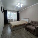 Однокомнатная квартира, ул. 50 лет Октября, 28 (ulitsa 50 let Oktyabrya No:28), kısa süreli konaklama  Mineralniye Vodi'den