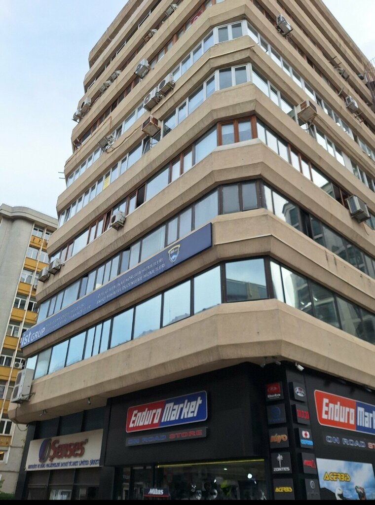 Motosiklet satışı Taş Motors, İstanbul, foto