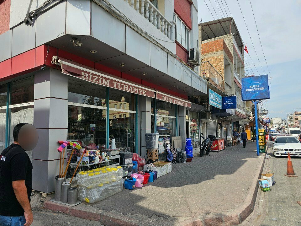 Tuhafiyeler Bizim Tuhafiye 2, Adana, foto