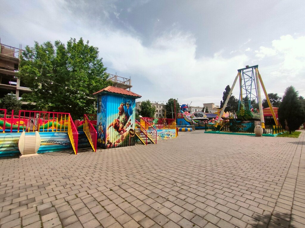 Lunapark Eğlence Parkı, Gence, foto