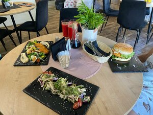AltaiFood (Teletskaya ulitsa No:3Г, selo Artybash), kafe  Altay Cumhuriyeti'nden