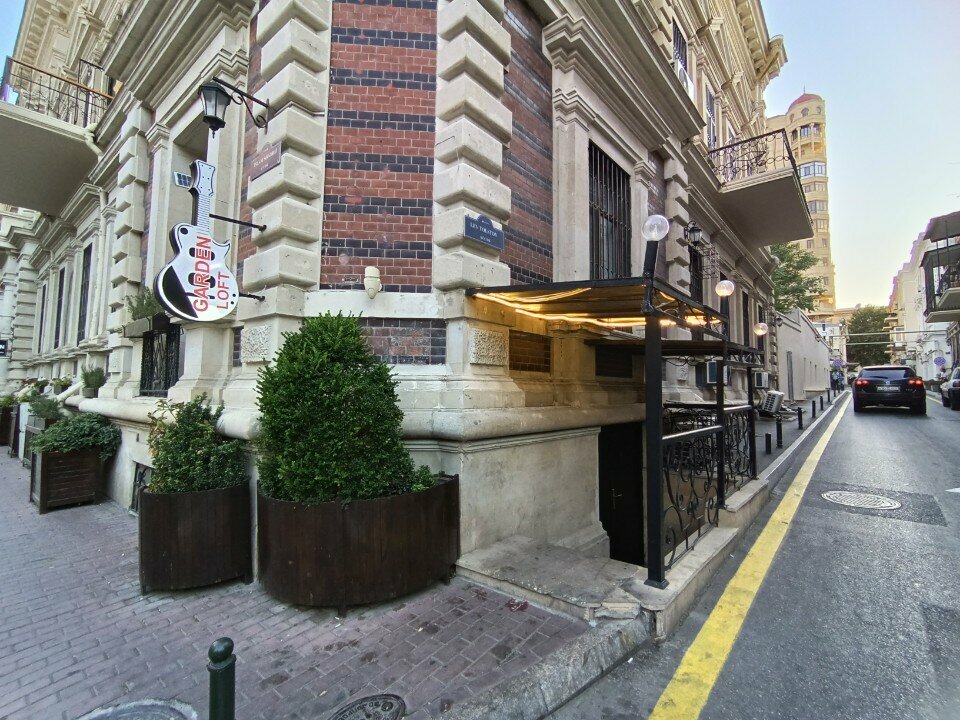 Bar Garden loft, Bakü, foto