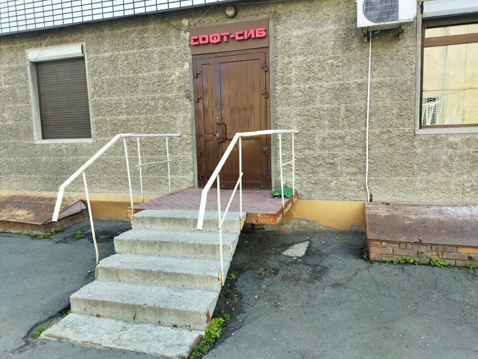 Yazlık ev inşaatı Вход in house, Novosibirsk, foto