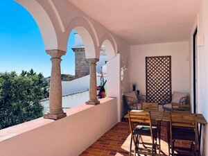 Casa Soure Suites & Apartments (Évora, Rua da Misericórdia), otel  Evora'dan
