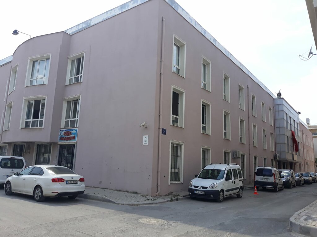Yurtlar Özel Tügva Hasan Tahsin Erkek Öğrenci Yurdu, İzmir, foto