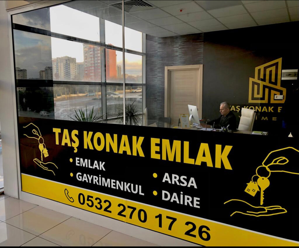 Emlak ofisi Taş Konak, Ankara, foto