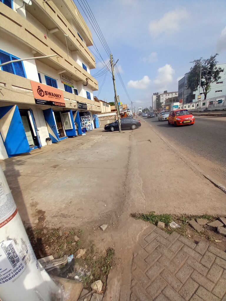 Eğitim merkezleri Ayawaso East Municipal, Akra, foto