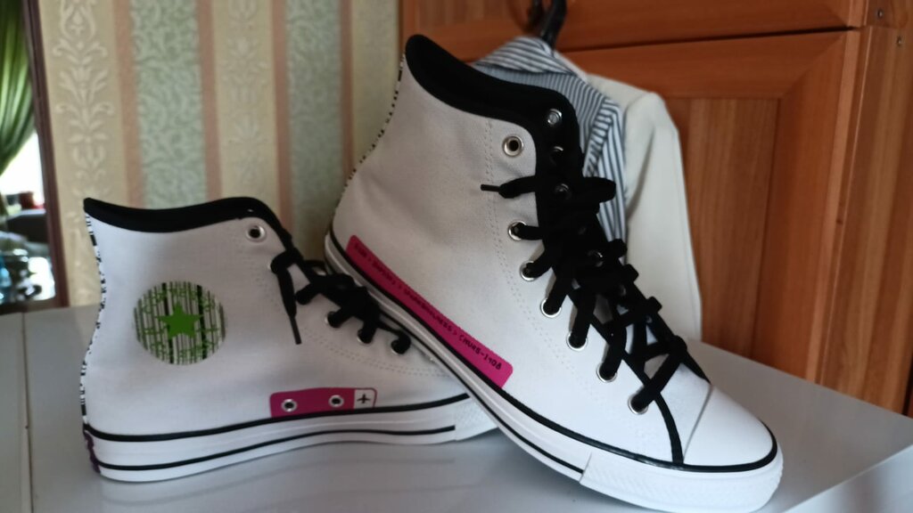 Ayakkabı mağazaları Converse, Moskova, foto