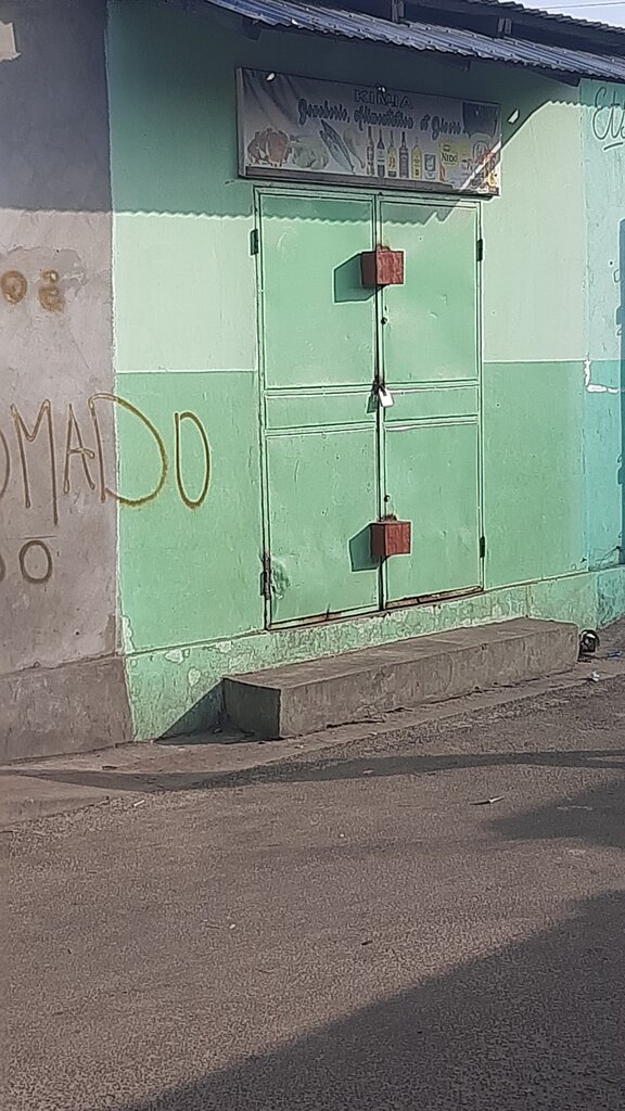 Kasap, şarküteri Kimia, Brazzaville, foto