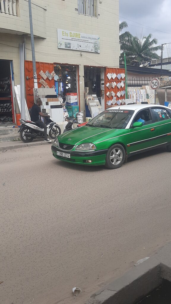 i̇nşaat malzemeleri toptan Ets Djire, Brazzaville, foto