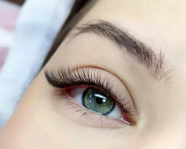 Kalıcı makyaj stüdyosu Dina Permanent Resnichki, Moskova, foto