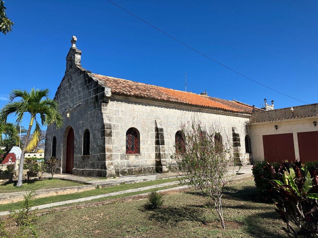 Katolik kiliseleri Церковь Санта-Эльвира, Varadero, foto