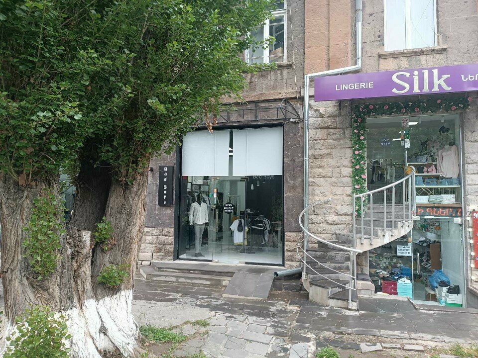 Giyim mağazası Bad Boys Boutique, Gümrü, foto
