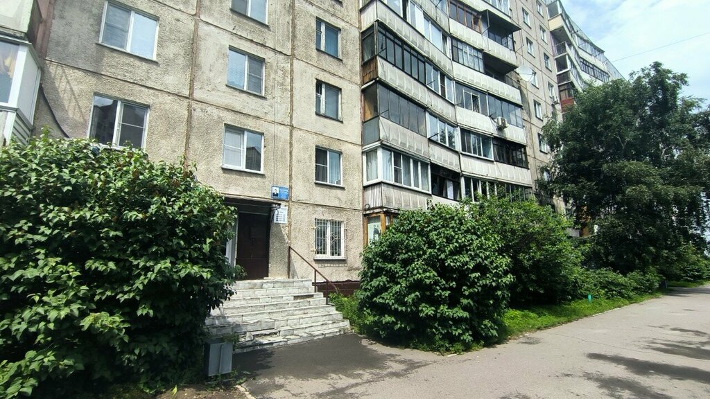 Bina, site yönetimi ТСЖ Партизанская 130, Barnaul, foto