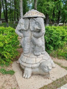 Слоны (Perm Territory, Gornozavodsk, ulitsa Sverdlova), park, sokak heykeli  Gornozavodsk'tan