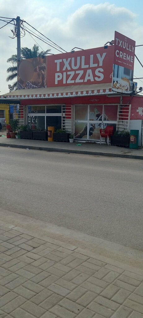 Pizzacılar Txully Pizzas, Loanda, foto