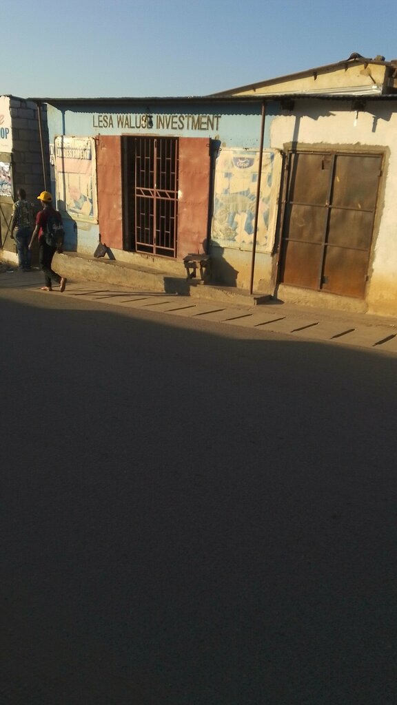 Yapı mağazası Lesa Waluse Investment, Lusaka, foto