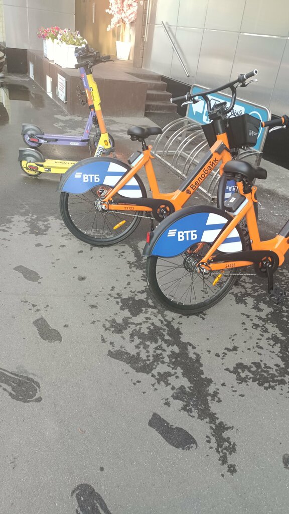 Bisiklet park yerleri Bicycle stand, Moskova, foto