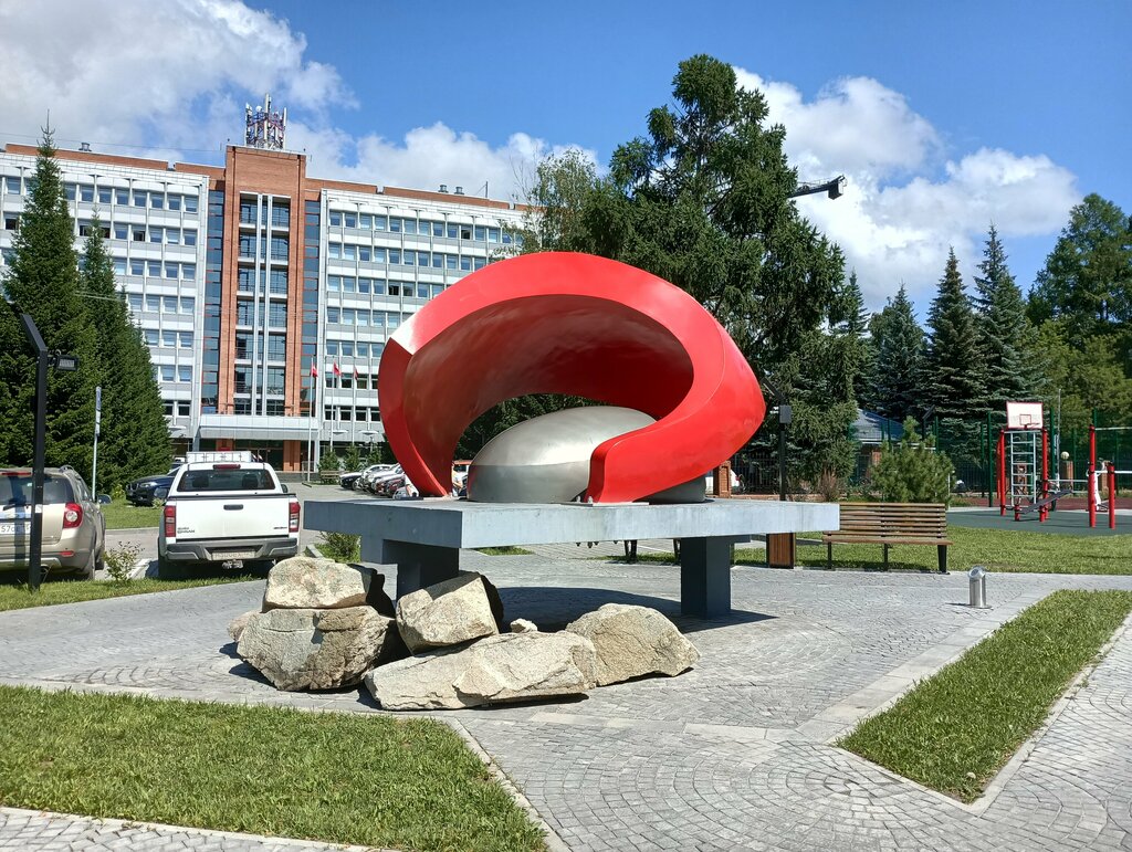 Park, sokak heykeli Компьютерная мышь, Novosibirsk, foto