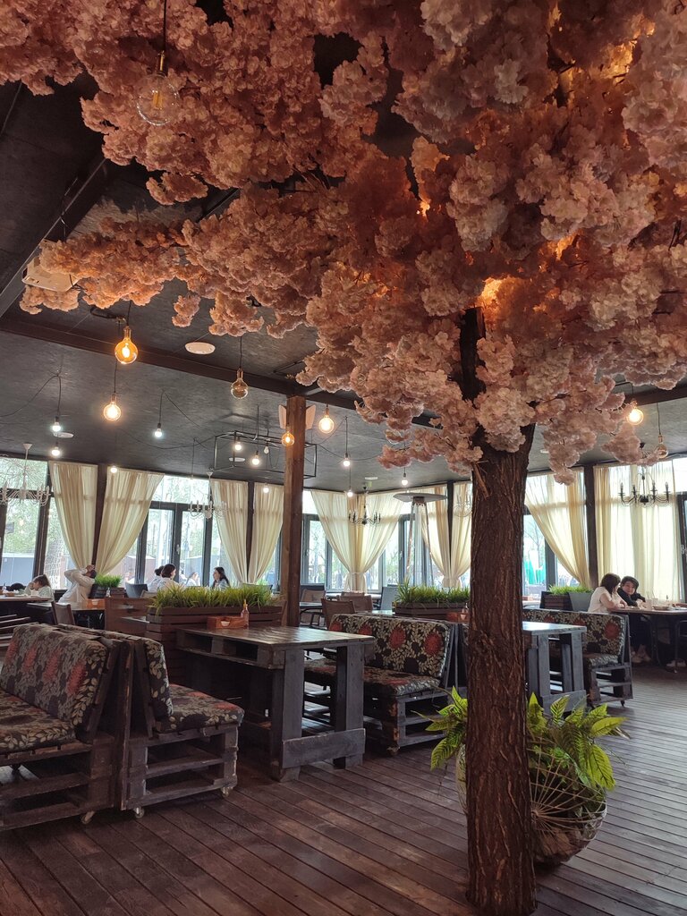 Restoran The Garden, Karağandı, foto