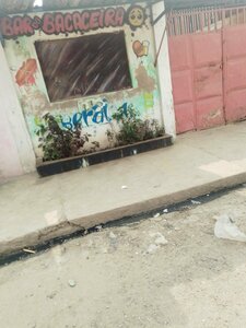 Bacaceira (Luanda Province, Municipality of Cazenga, Comissão do cazenga), bar  Loanda'dan