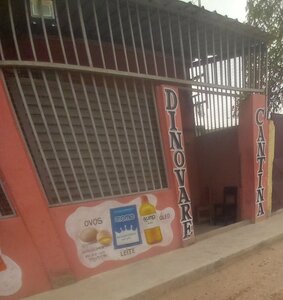 Dinovare (Luanda, Rua da Jacó), kantin, yemekhane  Loanda'dan