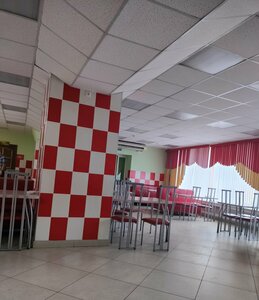 Кафе № 4 (Yubileynaya ulitsa No:28А, Belaya Kholunitsa), kafe  Belaya Holunitsa'dan