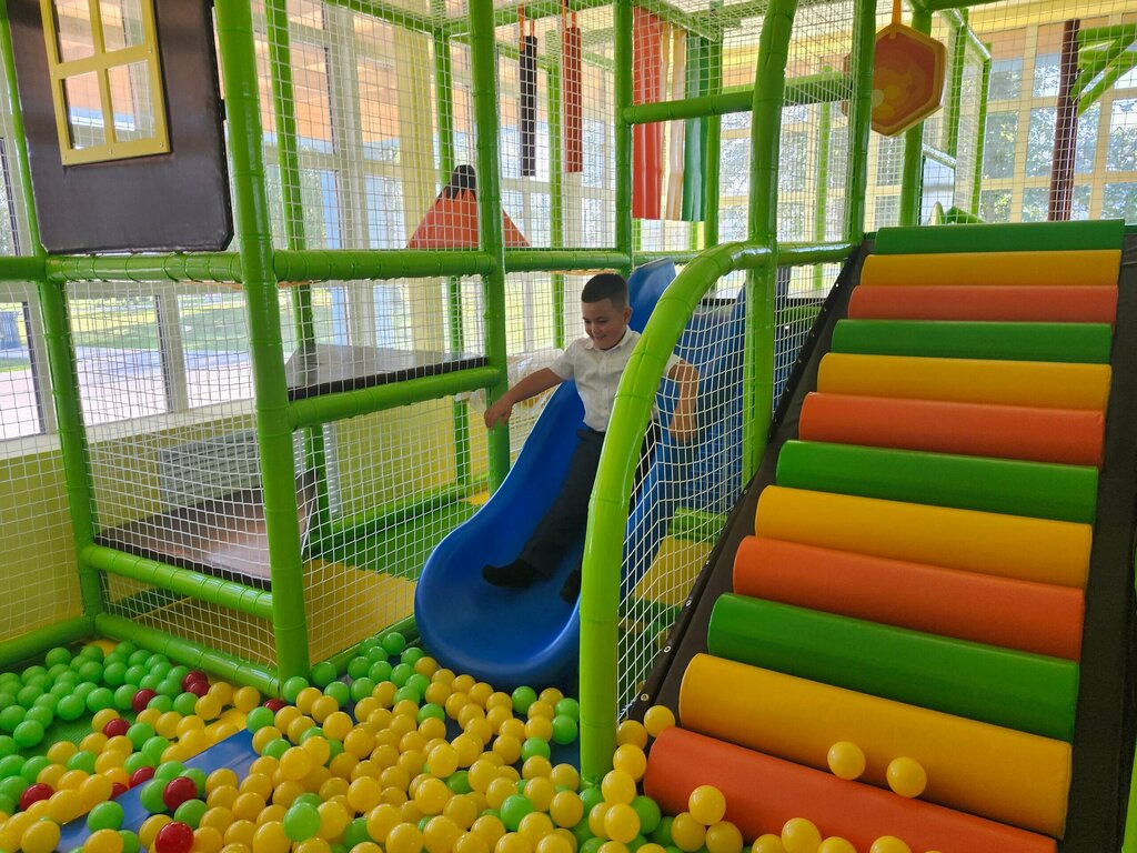 Eğlence merkezleri Майский жук, Pervomaysk, foto