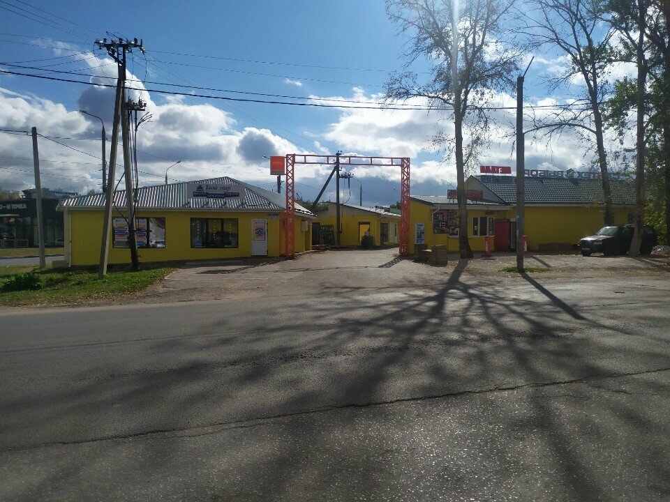 Heykel ve mezarlık taşı üreticileri Памятники, Kaluga, foto