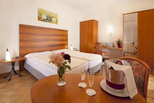 Otel Easy Stay by Hotel La Perla, Ticino, foto