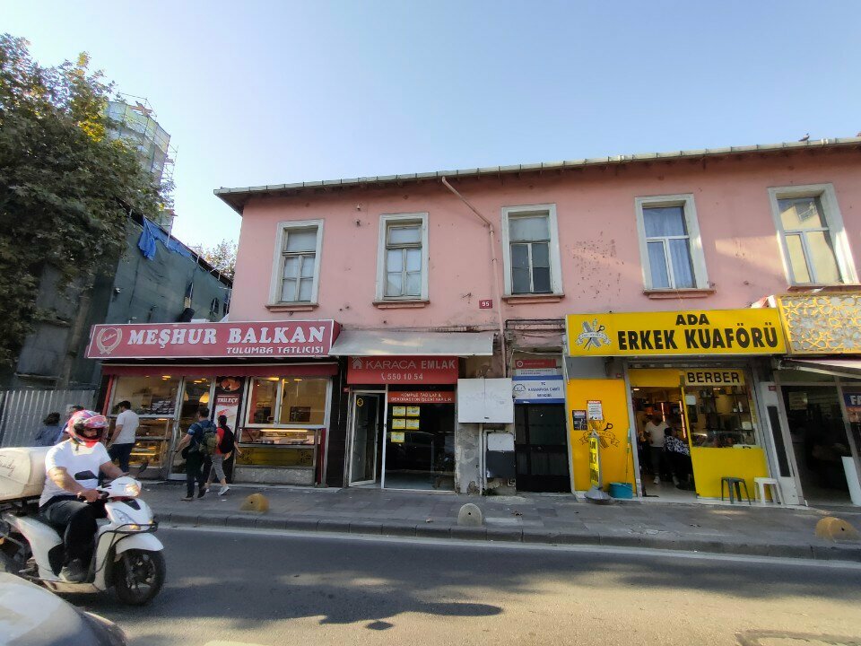 Emlak ofisi Karaca Emlak, İstanbul, foto