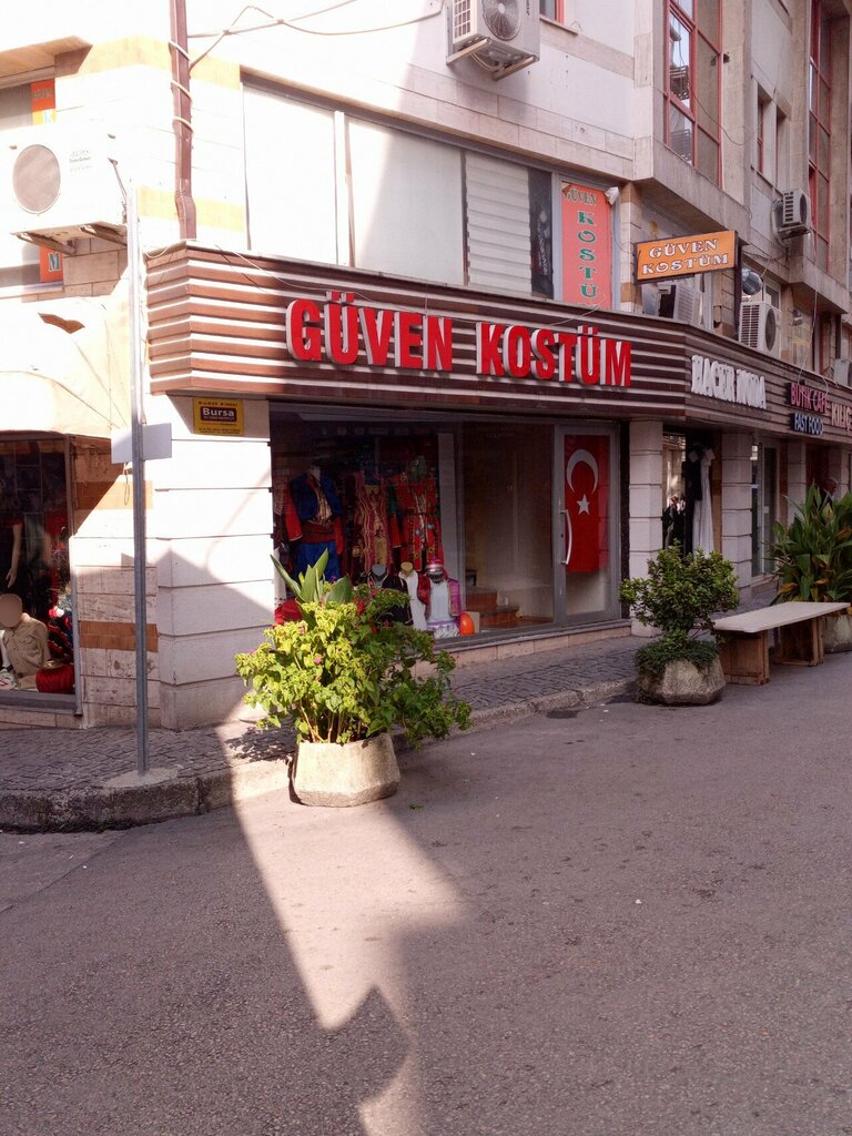 Kiralama noktası Güven Kostüm, Bursa, foto
