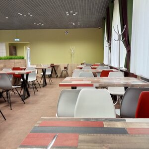 Брусника (Komi Republic, munitsipalny rayon Ust-Vymskiy, Mikun, ulitsa Dzerzhinskogo), kafe  Mikun'dan