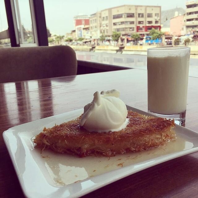 Pastacılık üretimi Künefest, Antakya, foto