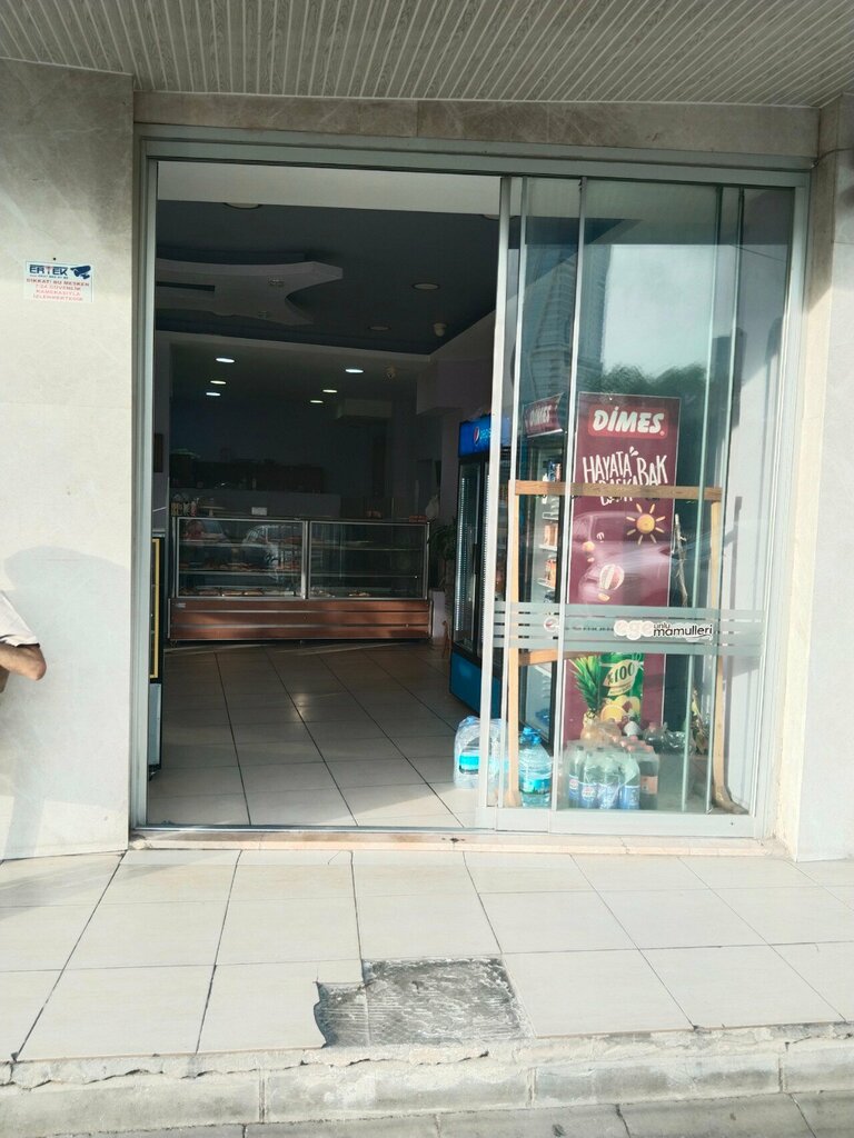 Pasta, şekerleme ve tatlı Ege Unlu Mamülleri Fırın Cafe, İzmir, foto