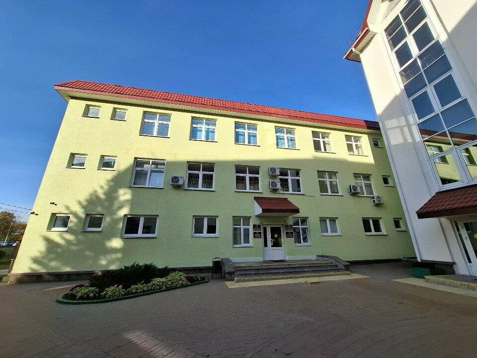 Üniversiteler Belorussky gosudarstvenny meditsinsky universitet, 1-ya kafedra detskikh bolezney, Minsk, foto