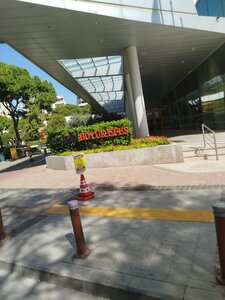 Café Swiss (İzmir, Konak, İzmir Cumhuriyet Meydanı, 4), restoran  İzmir'den