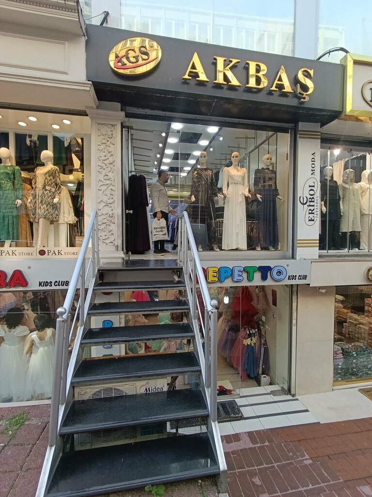 Giyim mağazası Ags Akbaş, İstanbul, foto