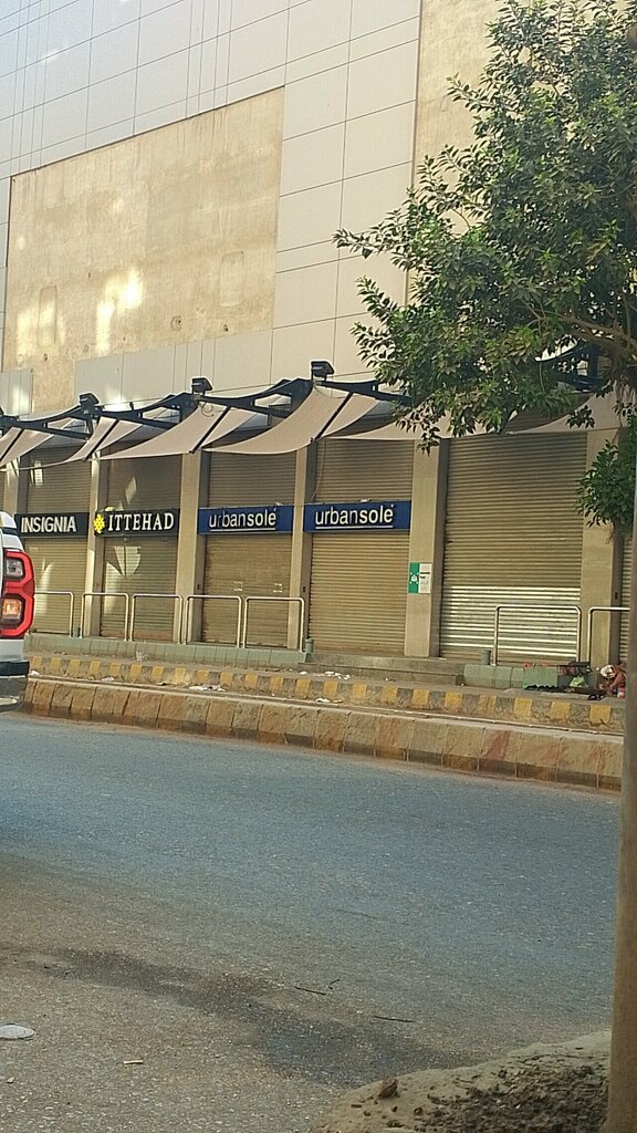 Alışveriş merkezleri Urbansole Atrium Mall, Karaçi, foto