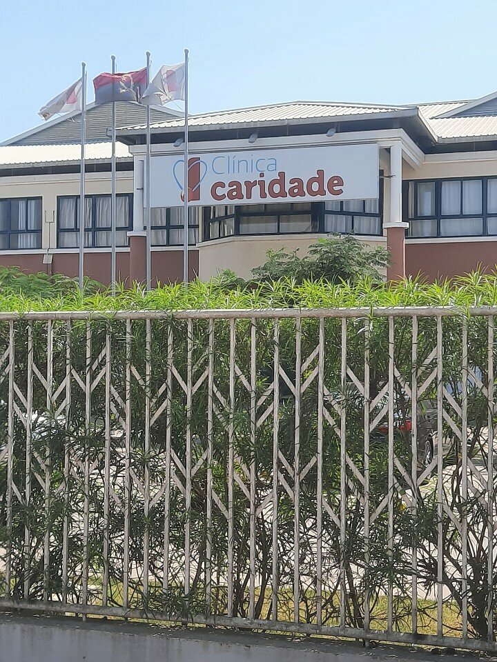 Tıp merkezleri ve klinikler Clínica Caridade, Loanda, foto