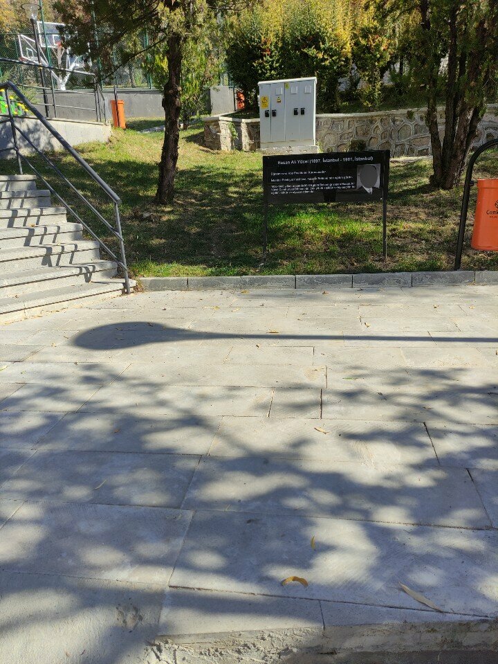 Parklar ve ormanlar Hasan Ali Yücel Parkı, Ankara, foto