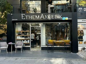 Cemal Cuts (İstanbul, Etiler, Beşiktaş, Nisbetiye Mah., Bilgin Sok., 2A), kuaförler  İstanbul'dan